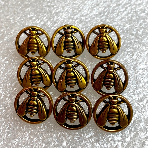 Office | Vintage Lot Of 9 Metal Bee Buttons With Self Shank | Poshmark